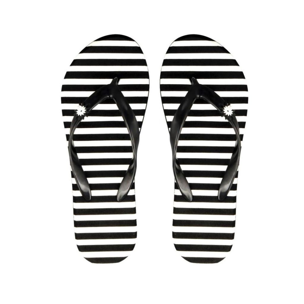 11 Basic Fashion Accessories Every Woman Should Have in 2020